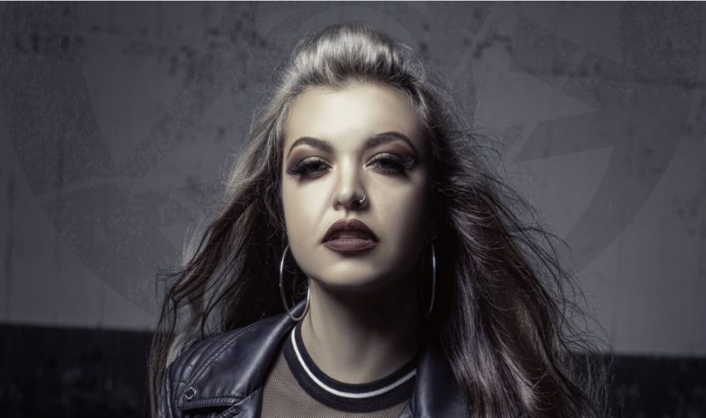 Entrevista: VICKY PSARAKIS (THE AGONIST) » Metal Addiction Webzine